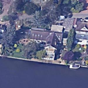 Rolf Harris' House in Bray, United Kingdom - Virtual Globetrotting