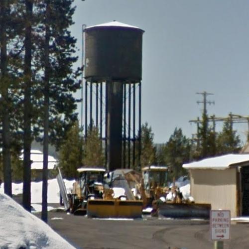 Union Pacific Water Tower in West Yellowstone, MT - Virtual Globetrotting