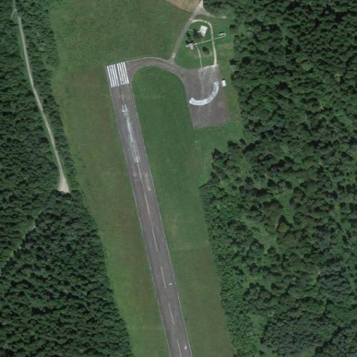 Arlamow airport (EPAR) in Bircza, Poland (Google Maps)