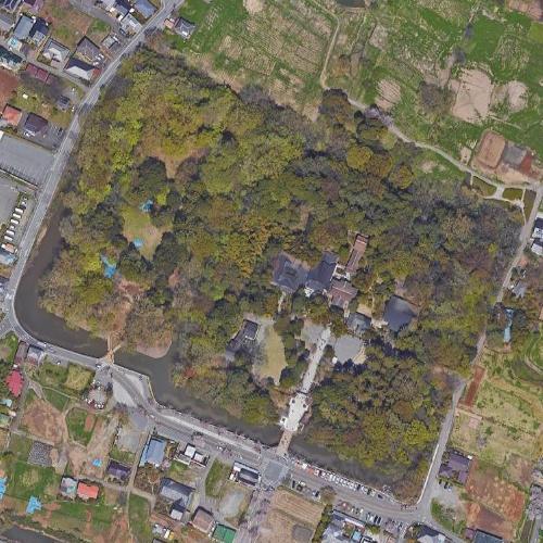 Tsutsujigasaki Castle (present Takeda Shrine) in Kofu, Japan (Google Maps)