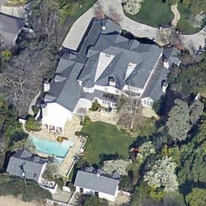 Derek Fisher Haus Laker Family Waits For The Ceremony To Start | The