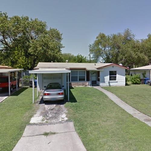 Otty Sanchez’s house in San Antonio, TX - Virtual Globetrotting