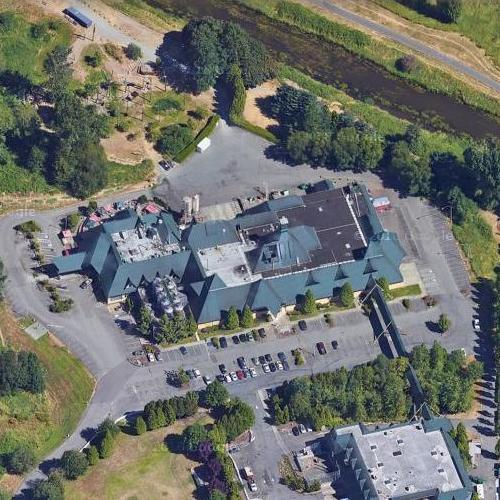 Red Hook Brewery in Woodinville, WA - Virtual Globetrotting