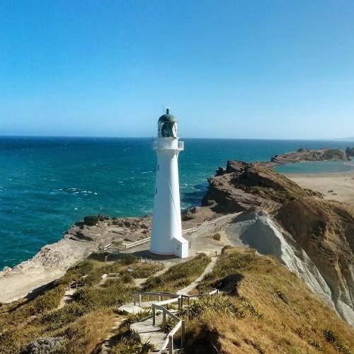 Castle Point Lighthouse in Castlepoint, New Zealand - Virtual Globetrotting