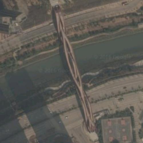 Lucky Knot / Dragon King Kong Bridge in Changsha, China (Google Maps)