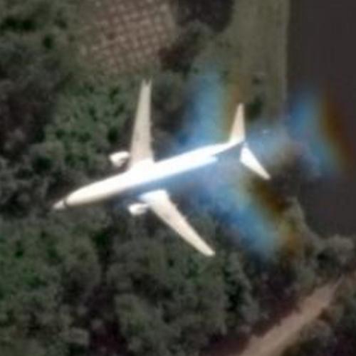 Airplane in flight in São Paulo, Brazil (Google Maps)