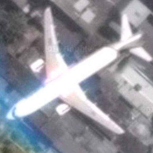 Airplane in flight in São Paulo, Brazil (Google Maps)
