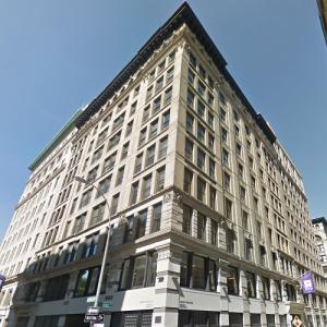 Brown Building in New York, NY - Virtual Globetrotting