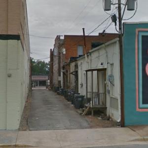 Alley fight ("Stranger Things") in Jackson, GA - Virtual Globetrotting