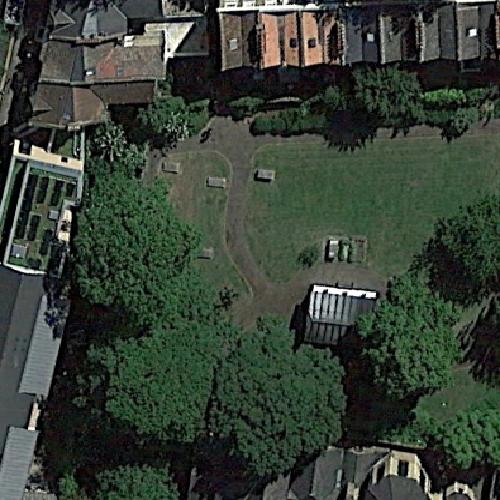 St. Thomas' Square Chapel Burial Ground in Hackney, United Kingdom ...