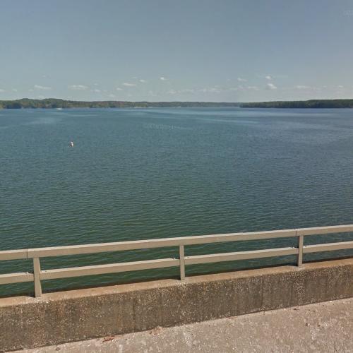 Pickwick Lake in Counce, TN (Google Maps)