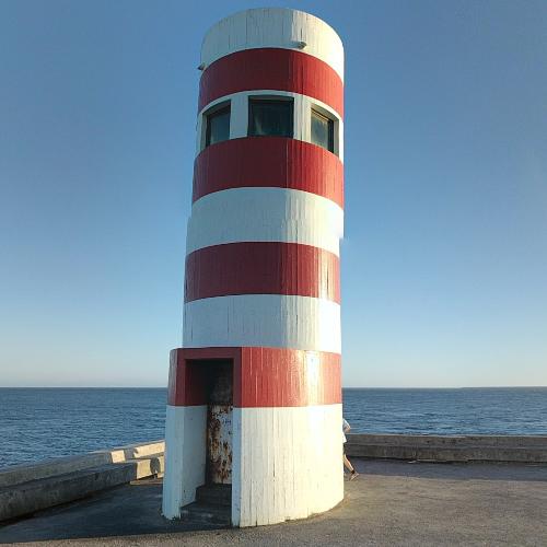 Lighthouse at the mouth of the Douro in Porto, Portugal (Google Maps)