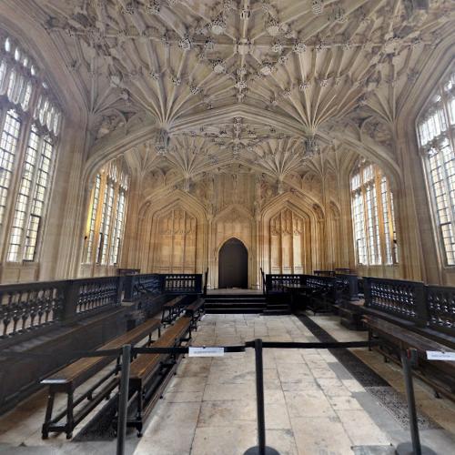 Exeter College Chapel in Oxford, United Kingdom - Virtual Globetrotting