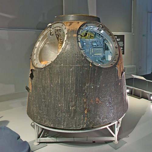 Tim Peake's Soyuz TMA-19M capsule at London Science Museum in London ...