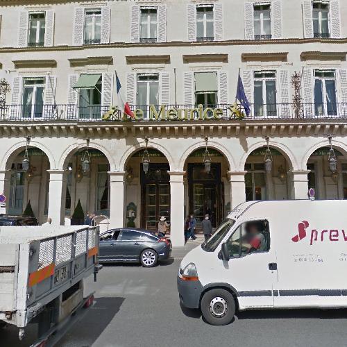 Le Meurice Restaurant in Paris, France (Google Maps)