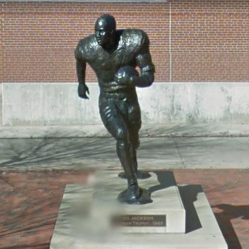 Bo Jackson statue in Auburn, AL (Google Maps)