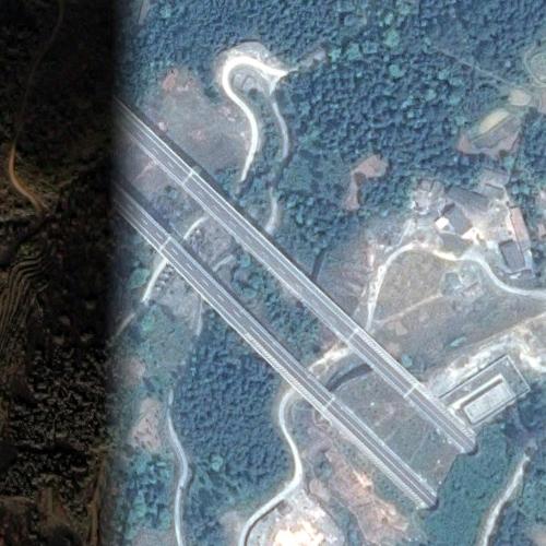 Houzihe River Bridge in Pingjiang, China - Virtual Globetrotting