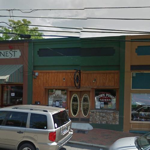 Town Pump Tavern ("Three Billboards Outside Ebbing, Missouri") in Black ...