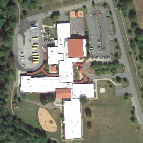 Robbie's high school ("Three Billboards Outside Ebbing, Missouri") in ...