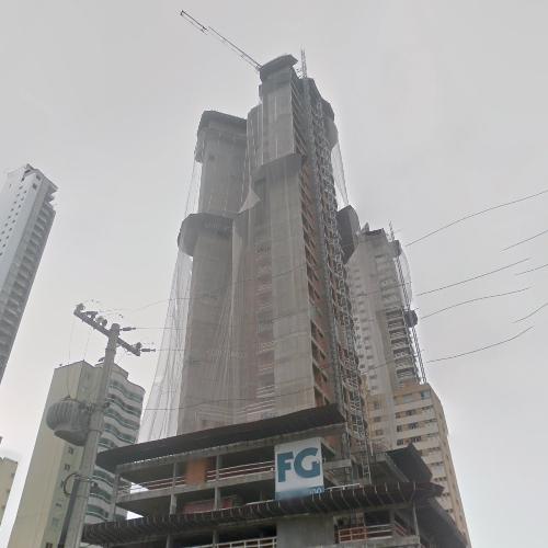 Infinity Coast Tower under construction in Balneário Camboriú, Brazil ...
