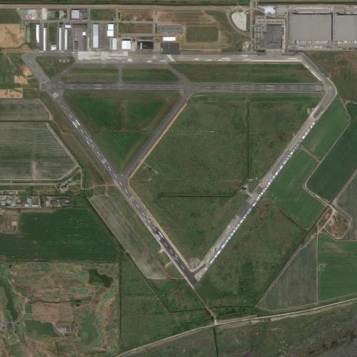 Boundary Bay Airport (YDT) in Ladner, Canada (Google Maps)