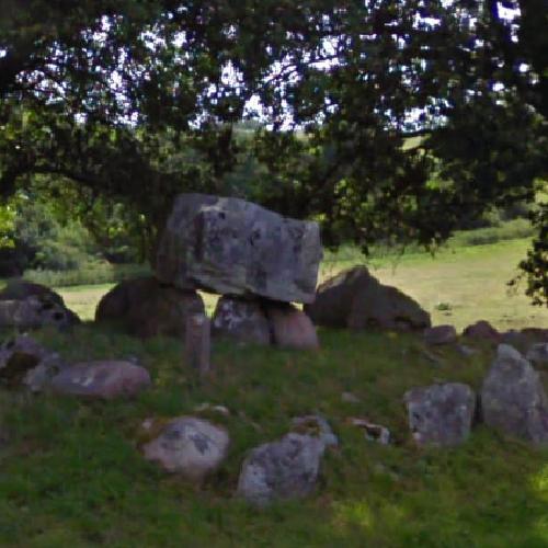 Krømlinge Runddysse (Dolmen) in Holme-Olstrup, Denmark (Google Maps)