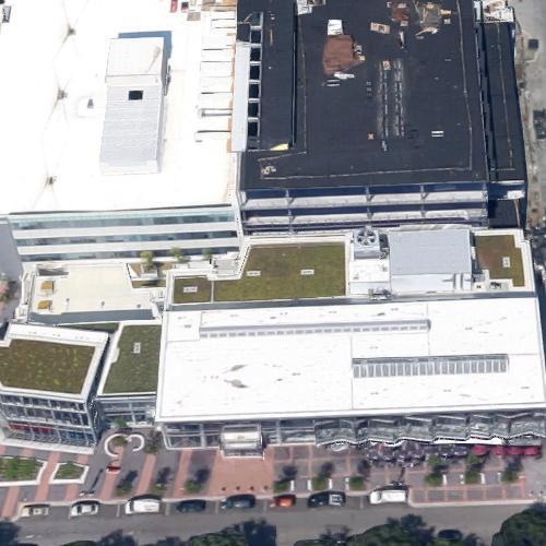 'Commons Mall' by Cesar Pelli in Columbus, IN (Google Maps)
