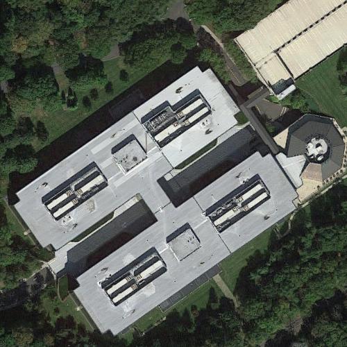 '20 Westport Road' by Kevin Roche in Wilton, CT (Google Maps)