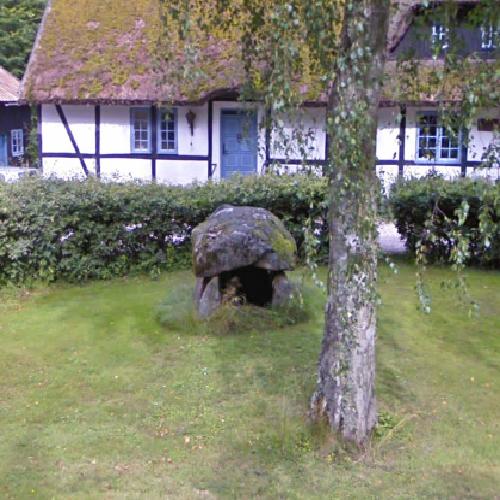 Skamstrup Megalitgrav (Dolmen) in Jyderup, Denmark (Google Maps)
