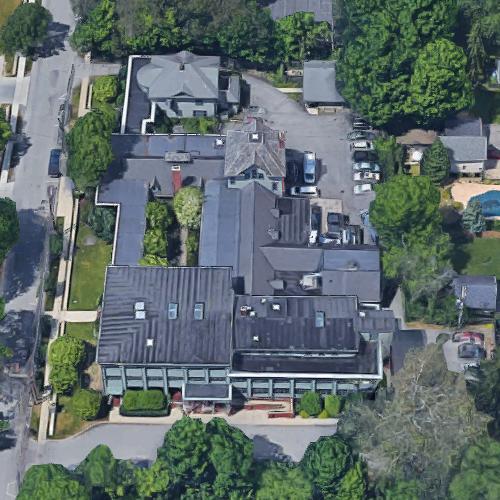 Roycroft Inn in East Aurora, NY (Google Maps)