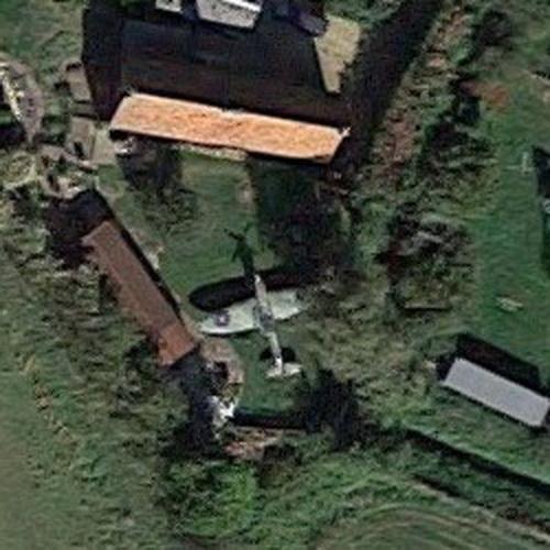 Spitfire in a backyard in Heacham, United Kingdom (Google Maps)