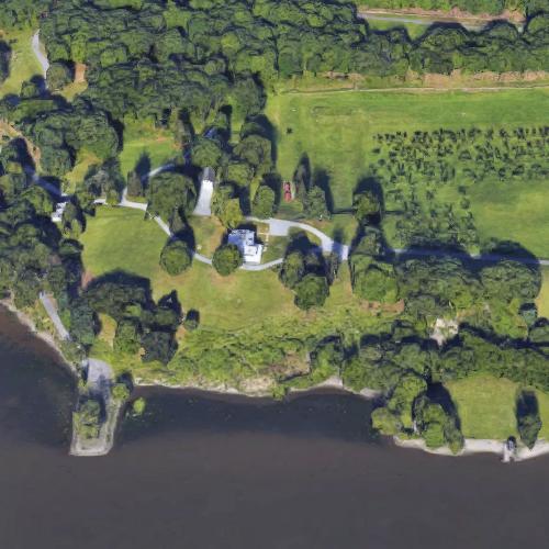 Lamont Landing ("Avengers: Infinity War") in Esopus, NY (Google Maps)