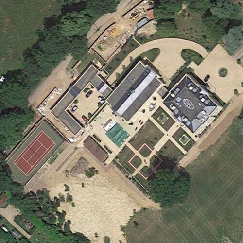 Gerard Ayrton-Grime's House in Chiddingfold, United Kingdom (Google Maps)