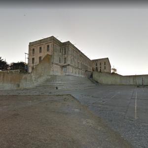 Alcatraz recreation yard in San Francisco, CA - Virtual Globetrotting