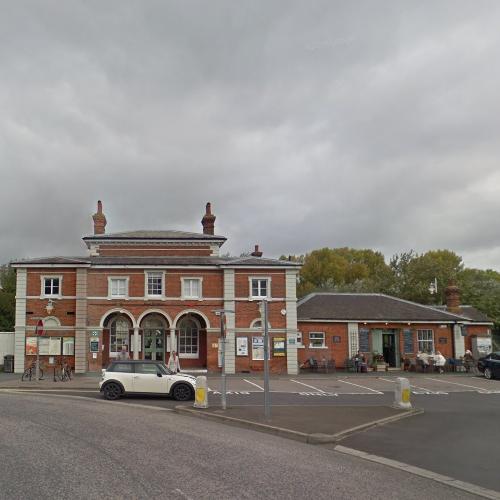 Rye Railway Station in Rye, United Kingdom - Virtual Globetrotting