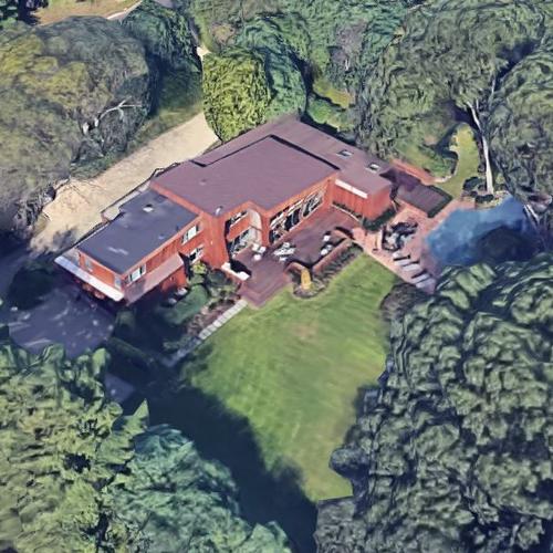 Herb Goldsmith's House (Deceased) in Old Westbury, NY (Google Maps)