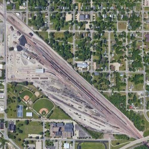 Waterloo Yard - CN in Waterloo, IA (Google Maps)