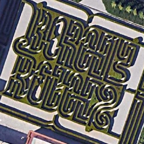 The Borges Labyrinth in Venice, Italy (Google Maps)