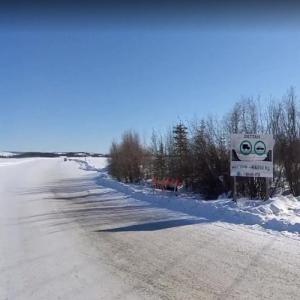Dettah ice road in Yellowknife, Canada - Virtual Globetrotting
