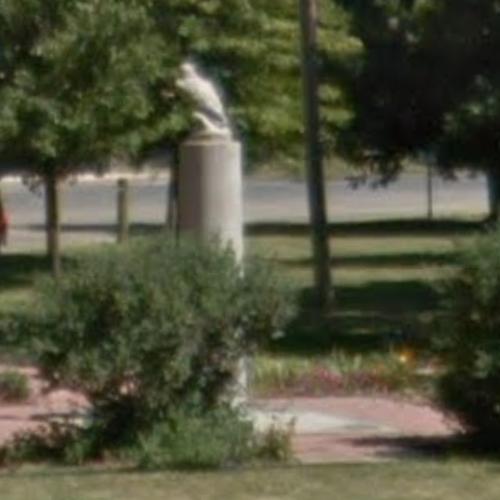 Geographical Center of Illinois in Chestnut, IL (Google Maps)