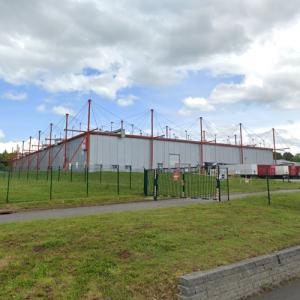 'Fleetguard Manufacturing Plant' by Rogers Stirk Harbour + Partners in ...