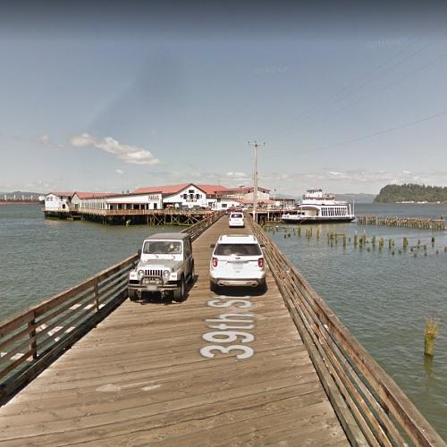 39th Street ends as a pier in Astoria, OR (Google Maps)
