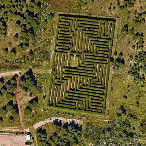 Living Maze in Saint John, Canada (Google Maps)