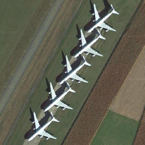 5x Airbus A340 in Tarbes, France (Google Maps)