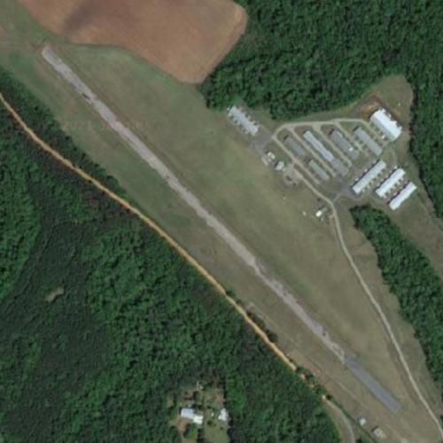 Quincy Municipal Airport (2J9) in Quincy, FL (Google Maps)