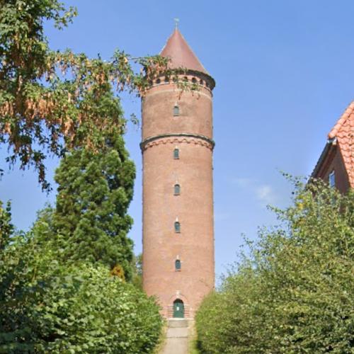 Red water tower (Haderslev) in Haderslev, Denmark (Google Maps)