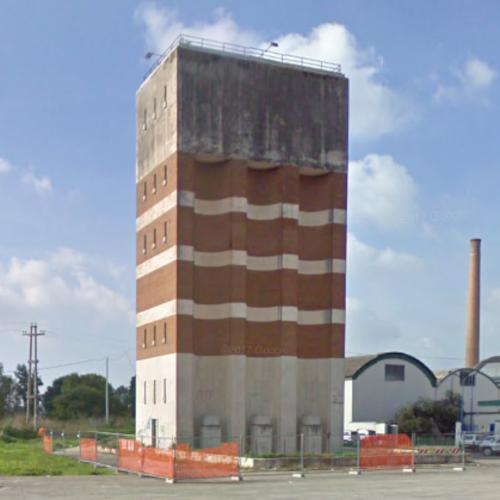 Pontinia, Piazza Roma, water tower in Pontinia, Italy (Google Maps)