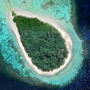 Ayada Maldives picnic island in Ayada, Maldives - Virtual Globetrotting