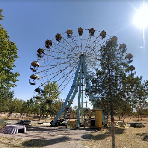 Angren ferris wheel in Angren, Uzbekistan (Google Maps)