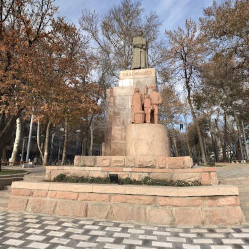 Valerian Vladimirovich Kuibyshev Monument in Dushanbe, Tajikistan ...